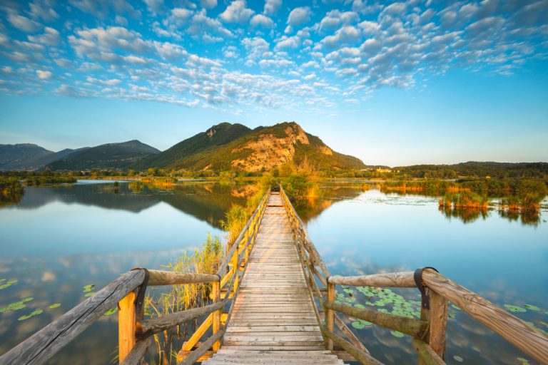 7 ways to explore Lake Iseo - Blog by Bookings For You