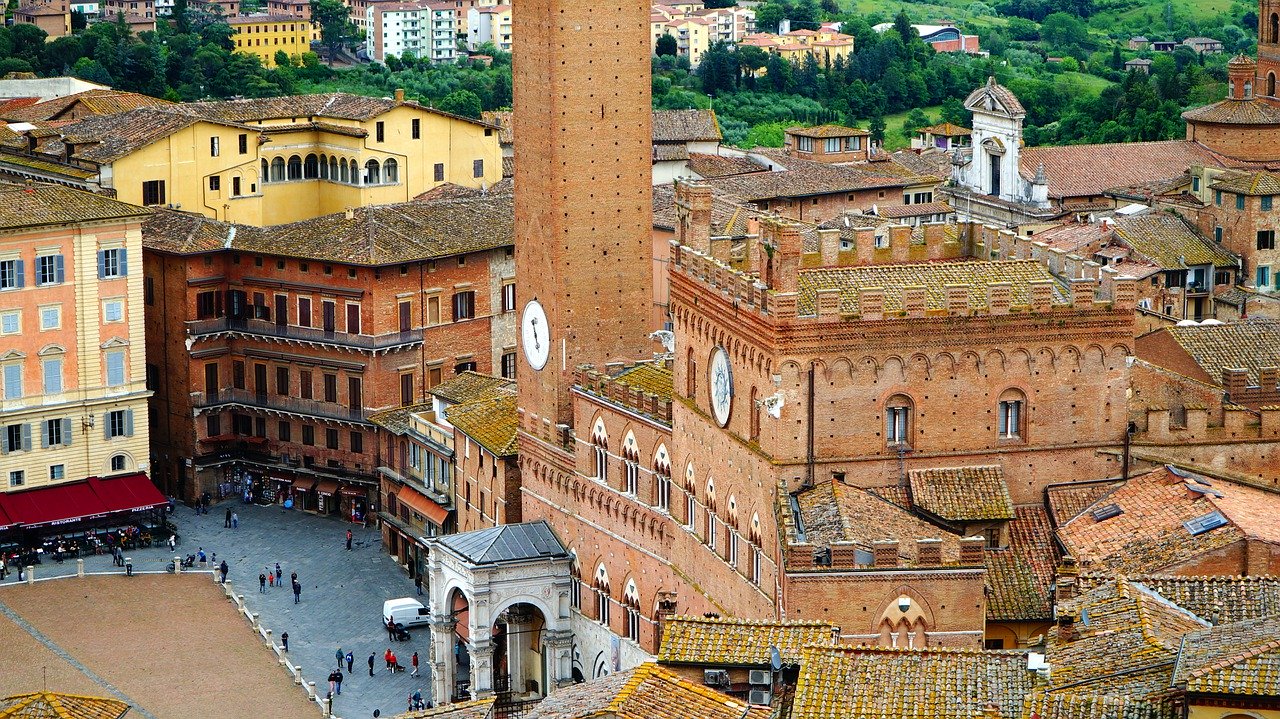 48 hours in Siena - Blog by Bookings For You