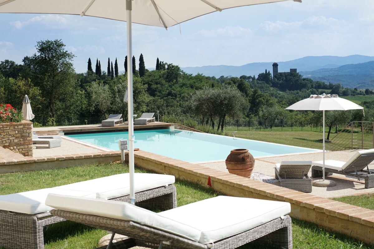 Villas in Italy with heated swimming pools