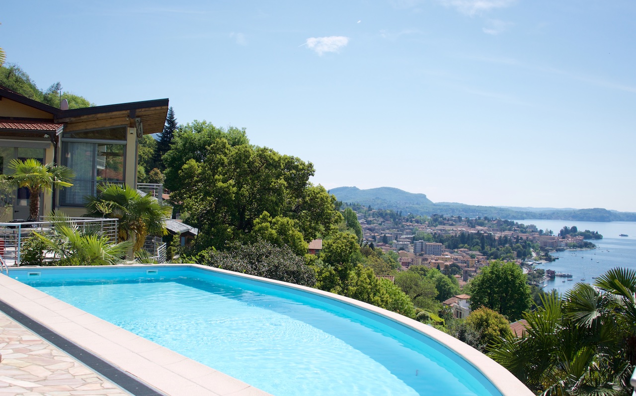 Villas in Italy with heated pools
